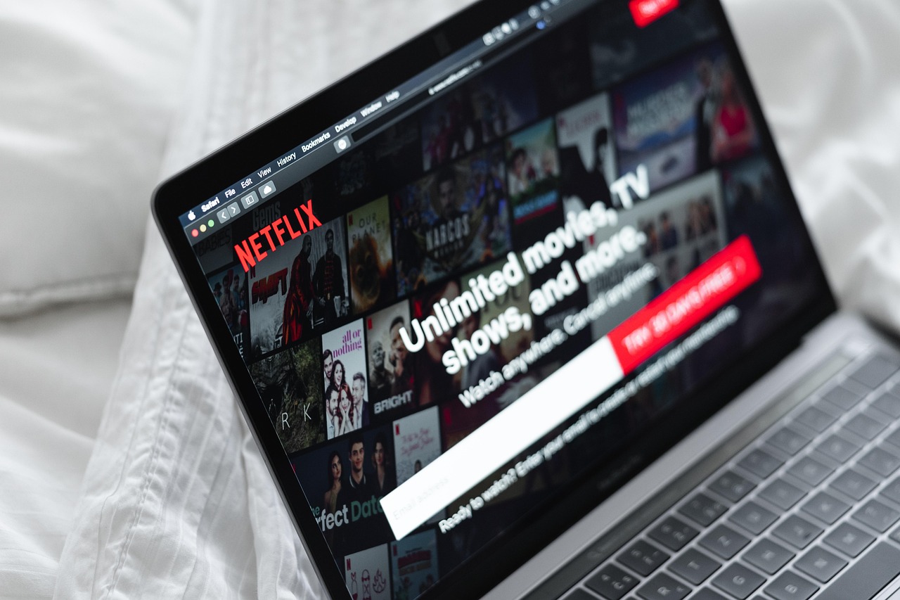 How Does Netflix Use Technology to Create Personal Interfaces